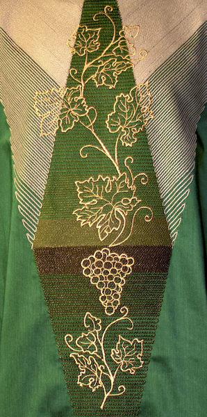 Modern Chasuble Ring Neck Grape shading gold wool embroidery Vatican ...
