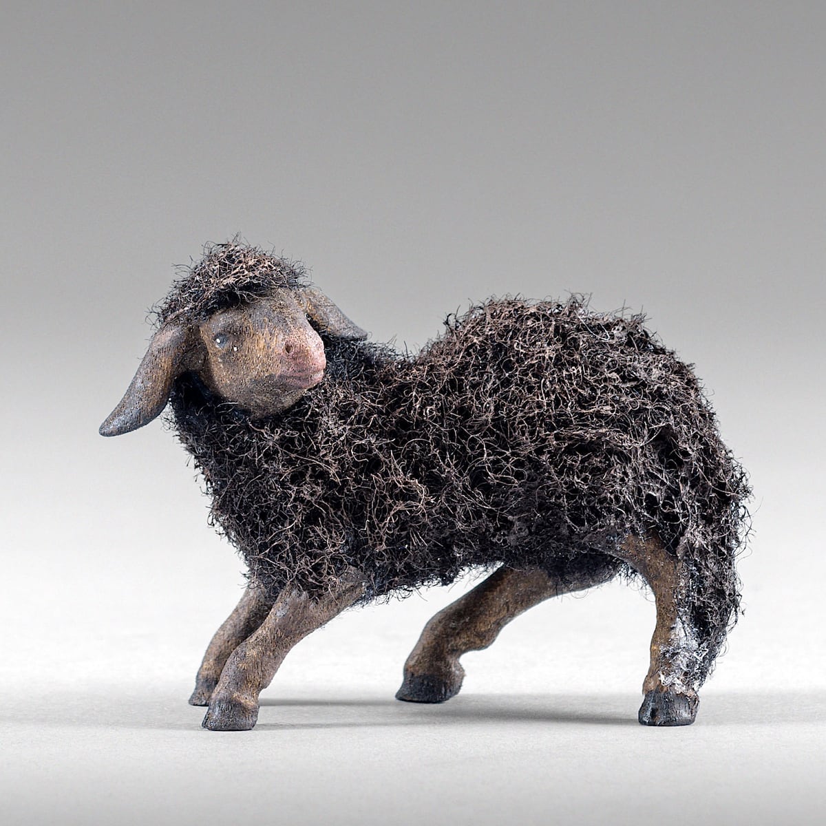 Lamb (left) black wool Immanuel Nativity 12 cm (4,7 inch)) middle ...